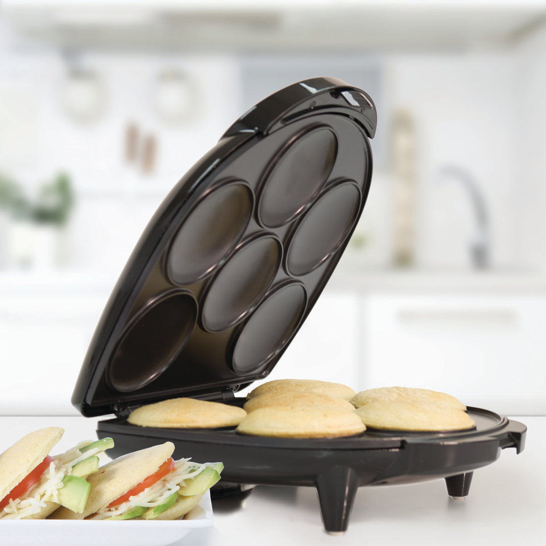 6-SECTION AREPA MAKER – Holstein Housewares